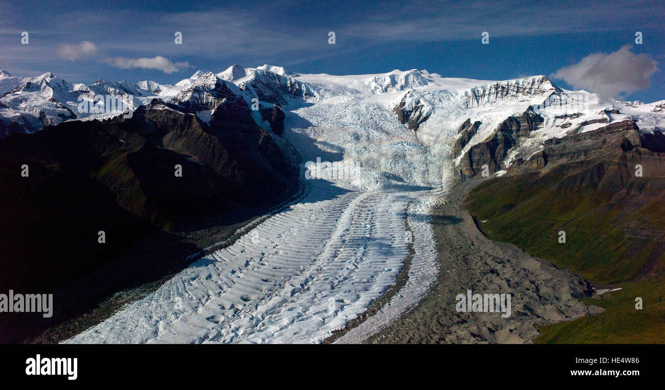Glacier icefall hi-res stock photography and images - Alamy