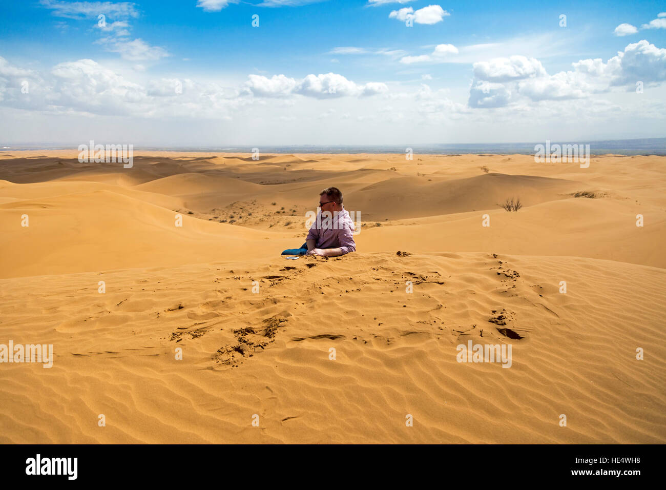 Shapotou Scenic Area, Zhongwei, Ningxia, China Stock Photo - Alamy