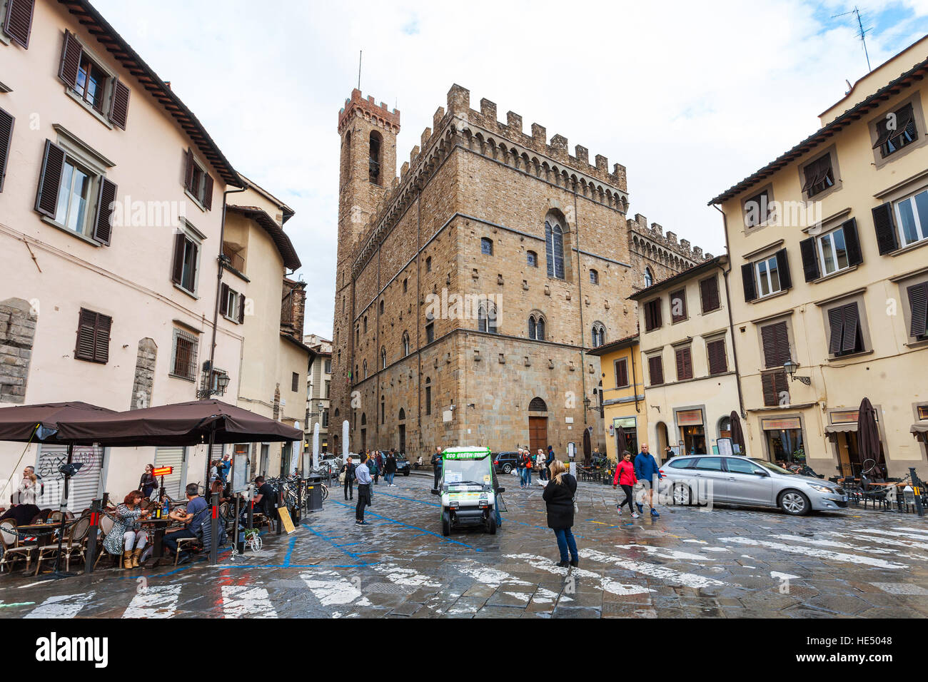 Piazza san firenze hi-res stock photography and images - Alamy