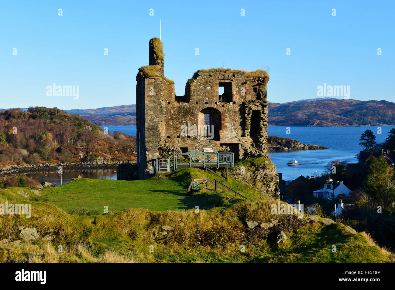 Tarbert Castle High Resolution Stock Photography and Images - Alamy