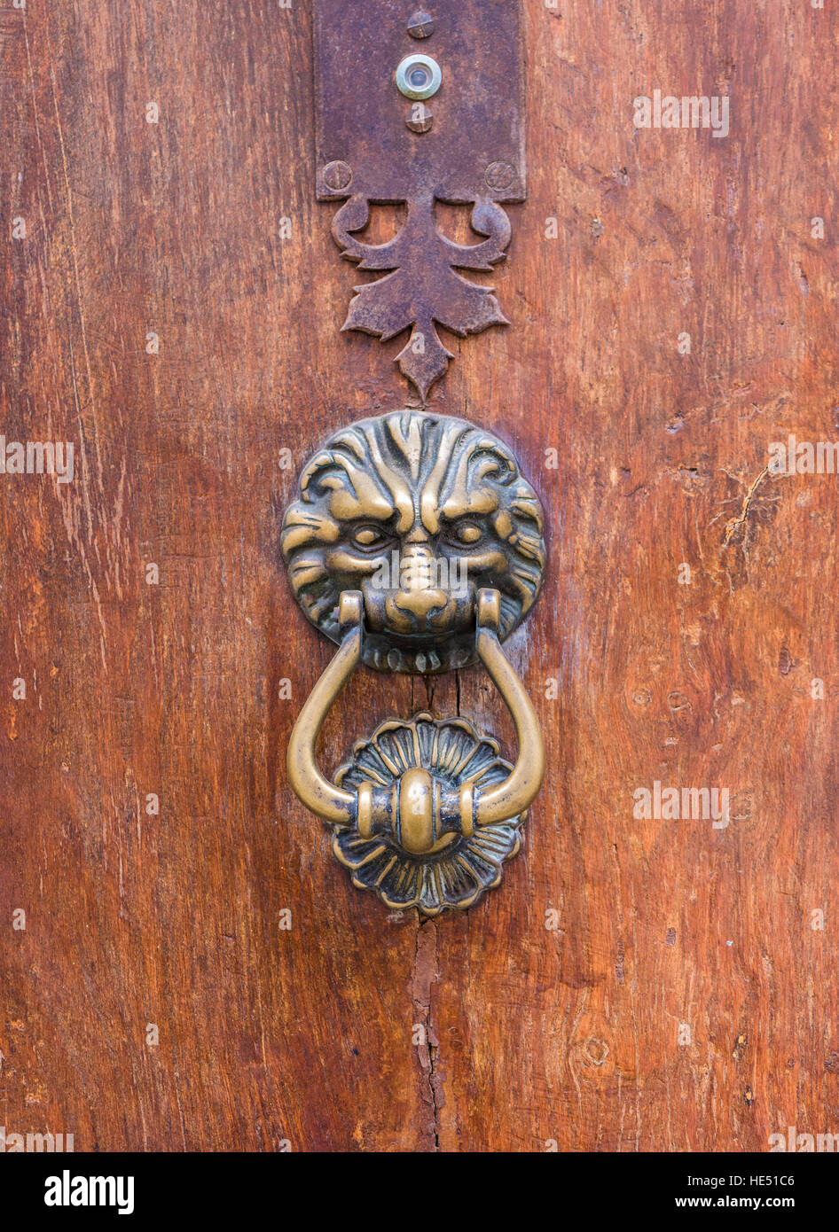 Artistic street door handle Stock Photo - Alamy