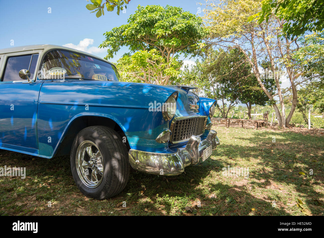 Cuban classic American car Stock Photo - Alamy