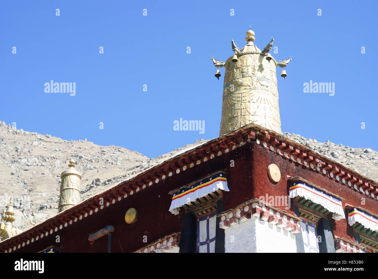 Lhasa: Monastery Sera; Main prayer hall; Vessel of immortality on the ...