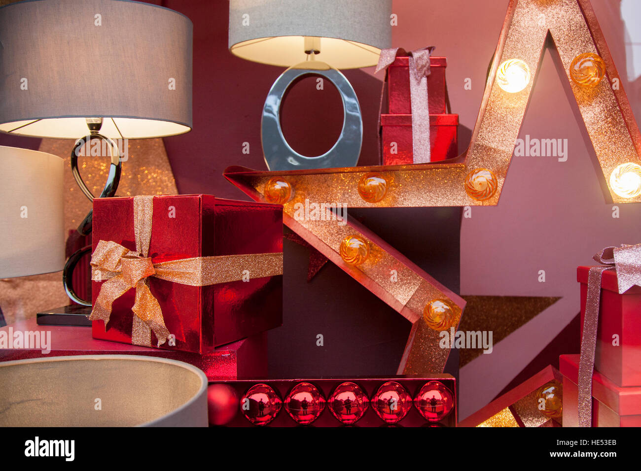 Manchester united logo to white hi-res stock photography and images - Alamy