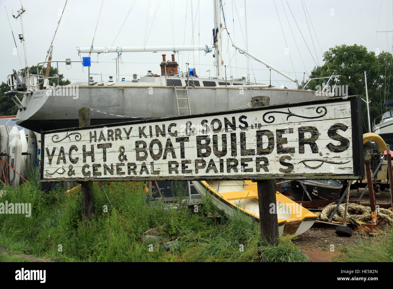 Boat builder builders hi-res stock photography and images - Alamy