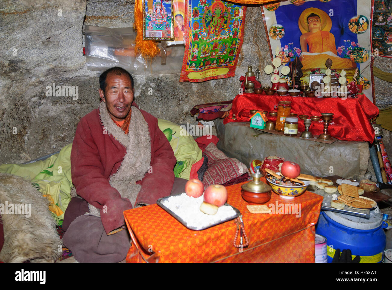 Hermit monks in their cave hi-res stock photography and images - Alamy