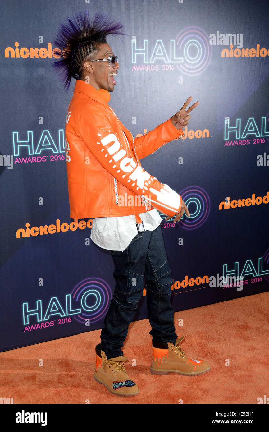 Nickelodeon Halo Awards 2016 at Pier 36 - Red Carpet Arrivals Featuring ...