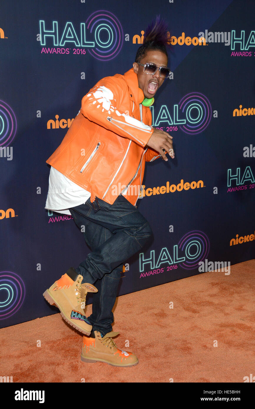 Nickelodeon Halo Awards 2016 at Pier 36 - Red Carpet Arrivals Featuring ...