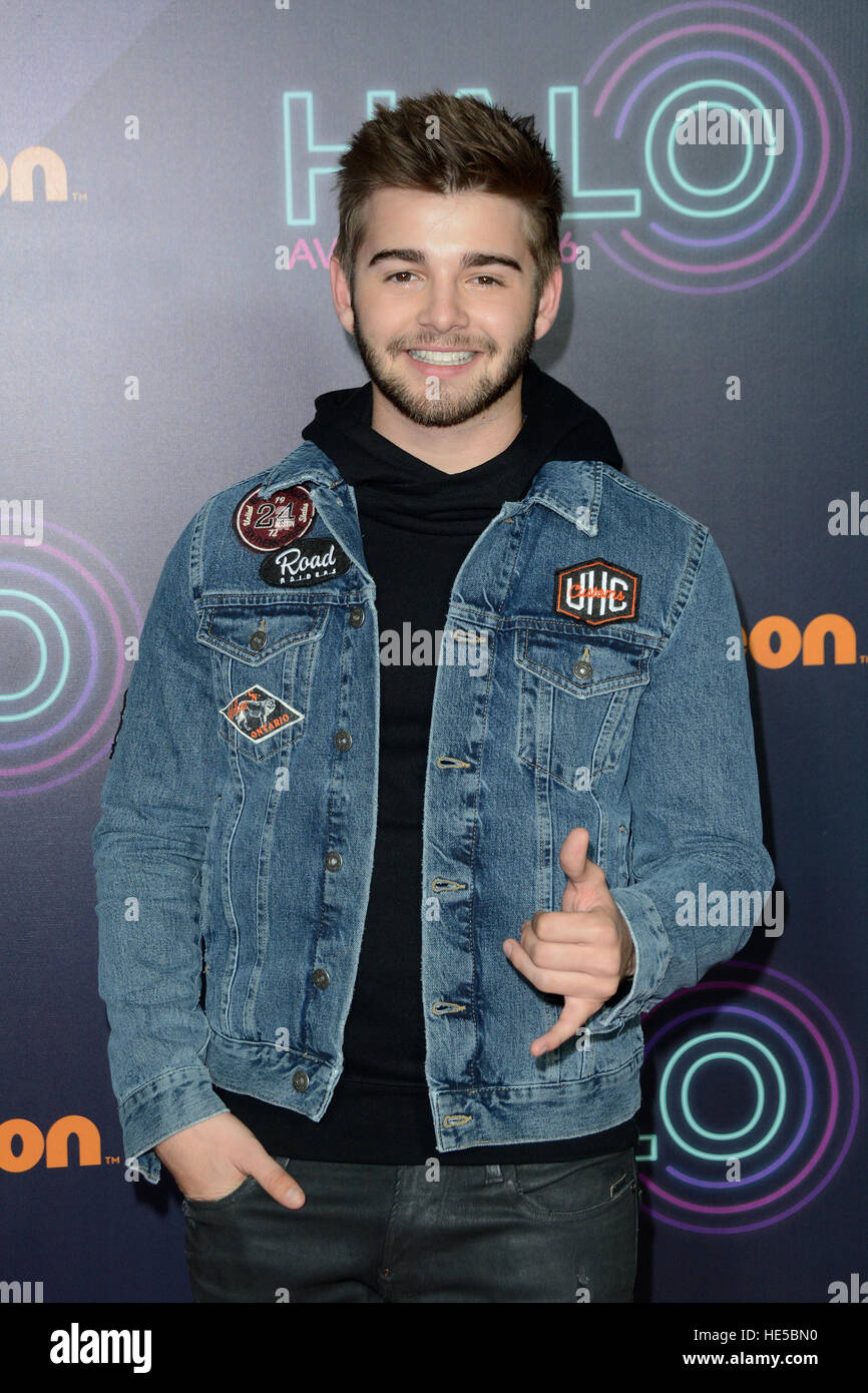 Nickelodeon Halo Awards 2016 at Pier 36 - Red Carpet Arrivals Featuring ...