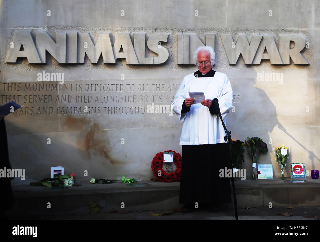 Reverend Professor Martin Henig leading a Service of Remembrance by the ...