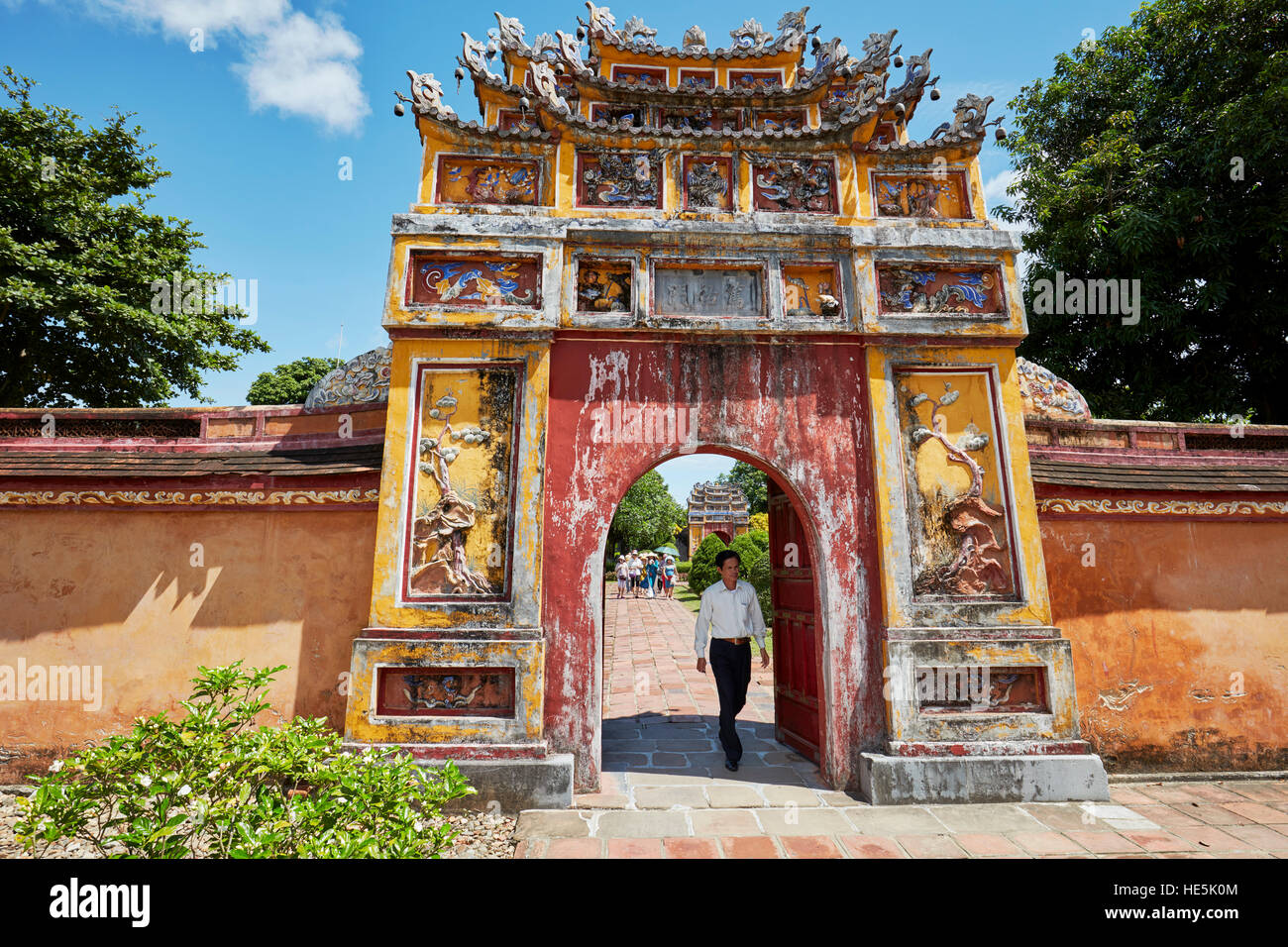 Entrance gate to the Hung To Mieu Temple. Imperial City (The Citadel ...