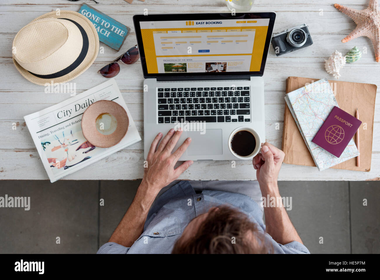 Person Booking Flight Online Concept Stock Photo - Alamy