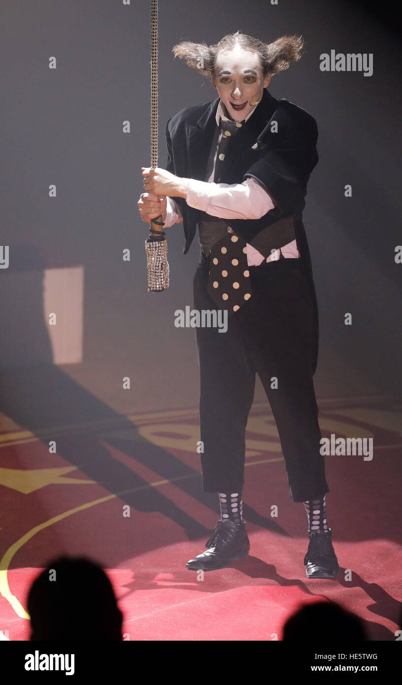 Berlin, Germany. 16th Dec, 2016. Housch-ma-Housch performing at the ...