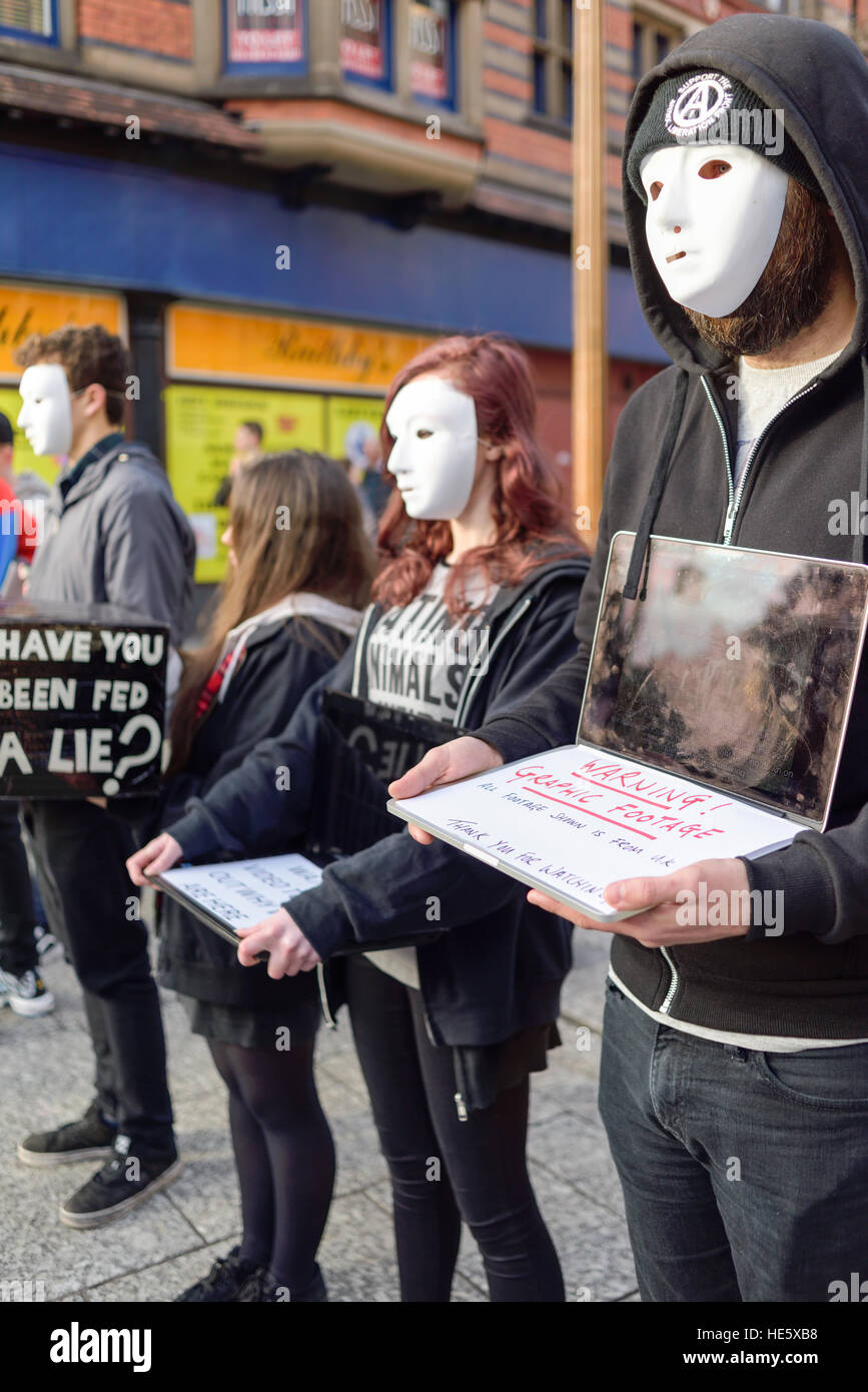 Nottingham, UK. 17th Dec, 2016. Nottingham branch of Animal and human ...