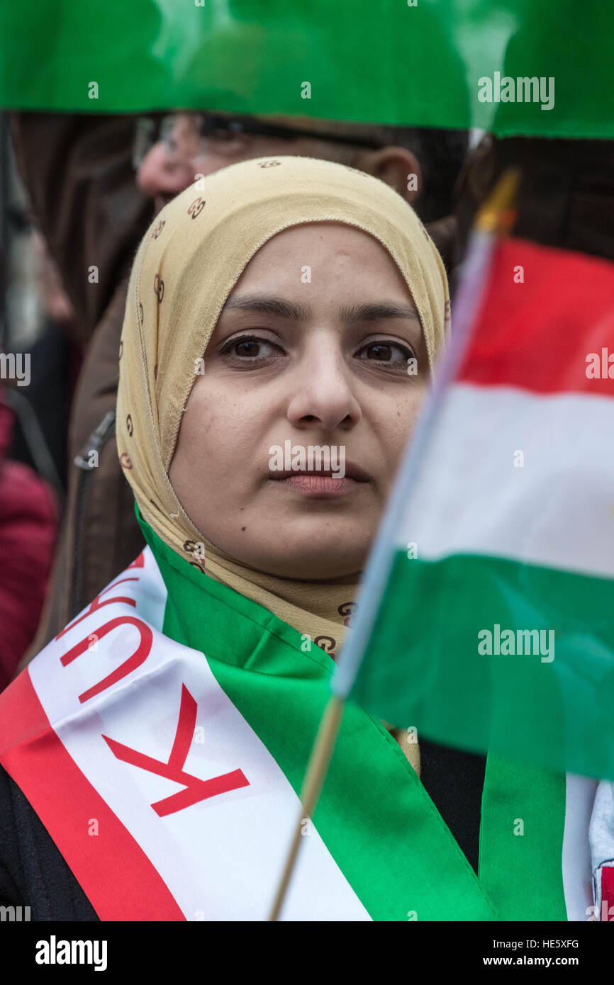 Kurd independent hi-res stock photography and images - Alamy