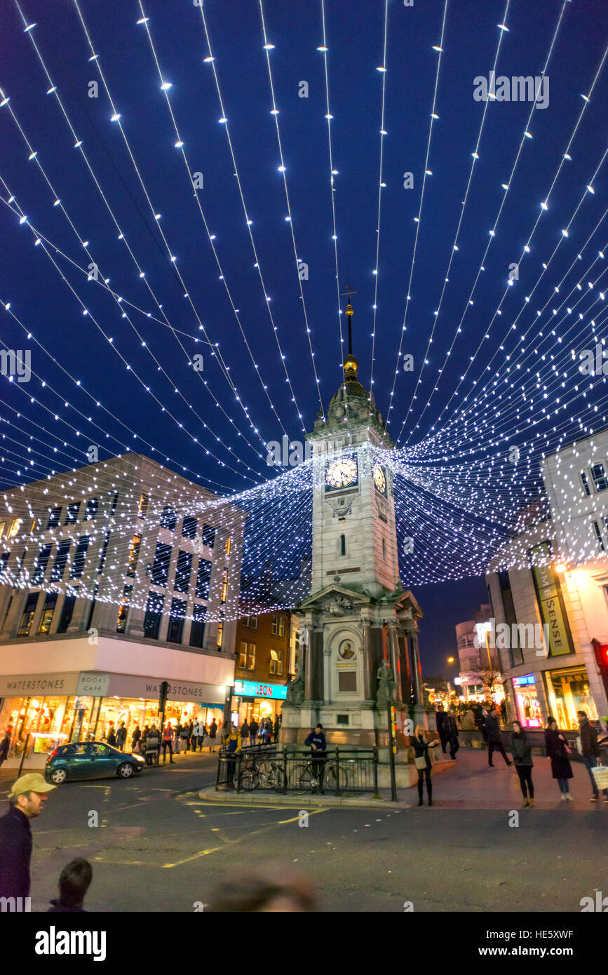 Brighton shoppers christmas hi-res stock photography and images - Alamy