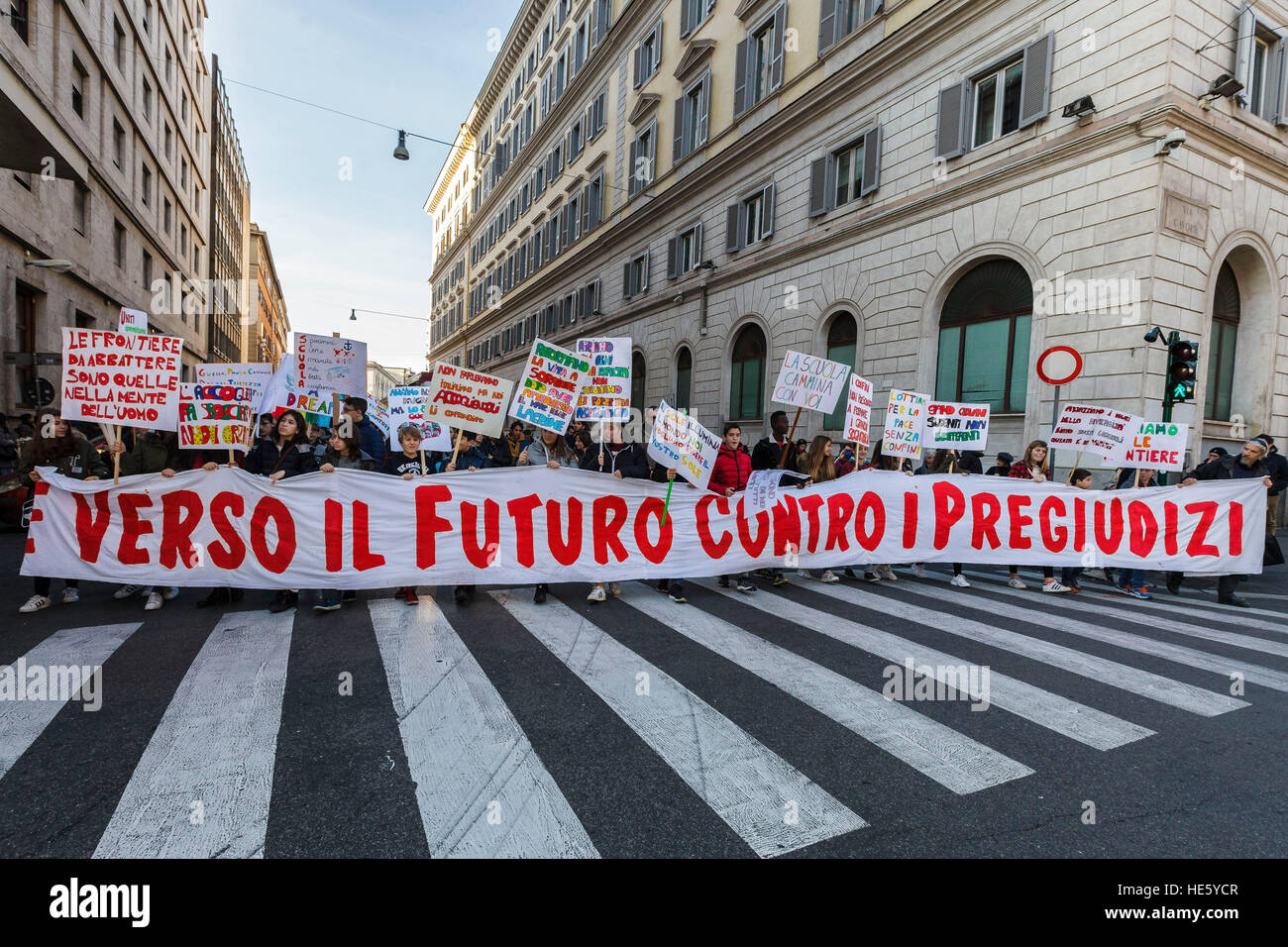 Migrants crisis in rome hi-res stock photography and images - Alamy