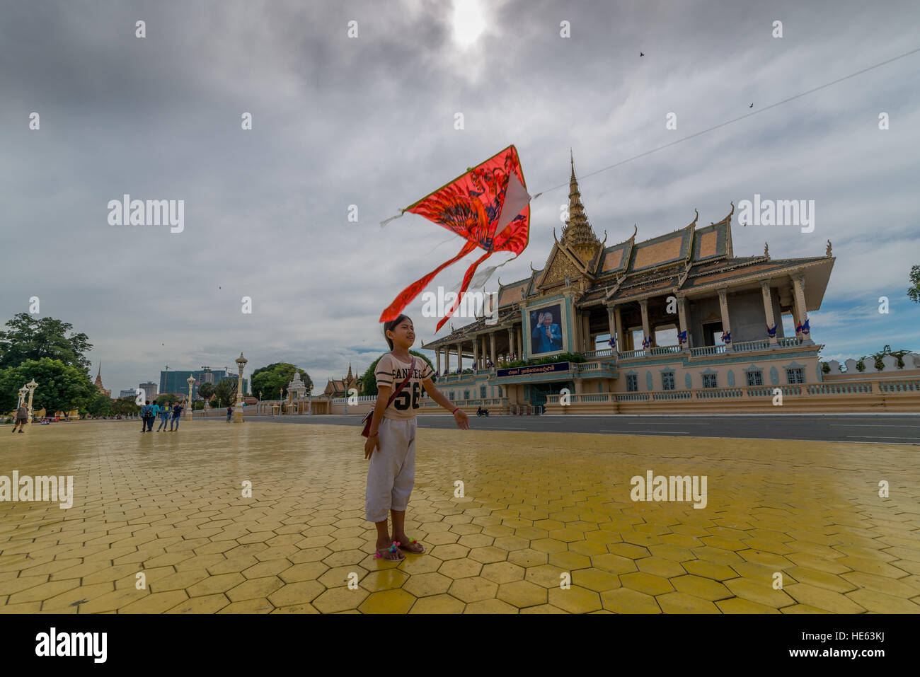 Phnom Pen, Cambodia. 18th Dec, 2016. Cambodai, Phnom Penh, Asia, people ...