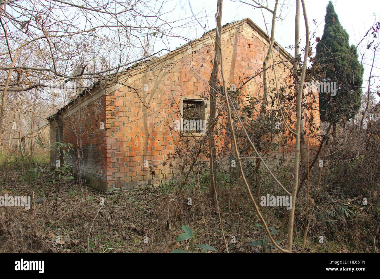 Abandoned places in china hi-res stock photography and images - Alamy