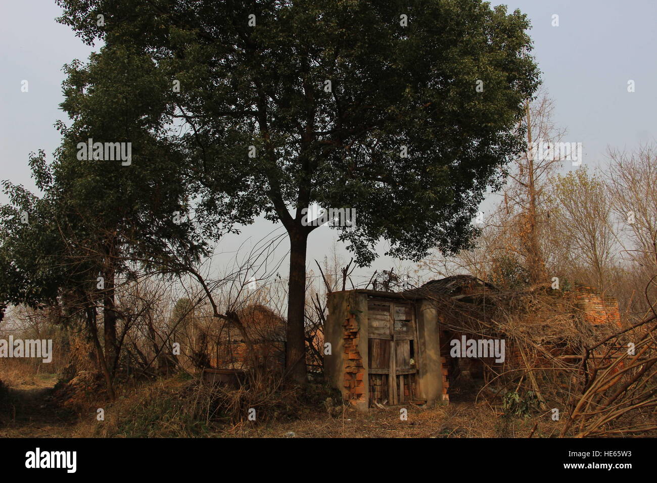 Abandoned places in china hi-res stock photography and images - Alamy
