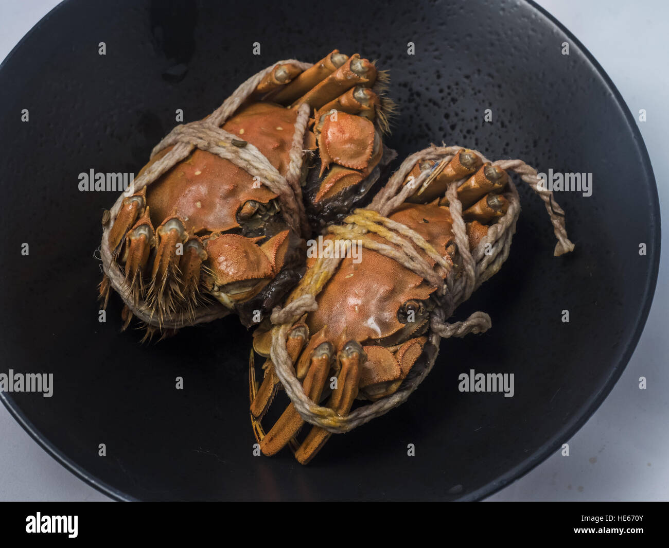 China. 19th Dec, 2016. Wine preserved crab is a kind of traditional ...