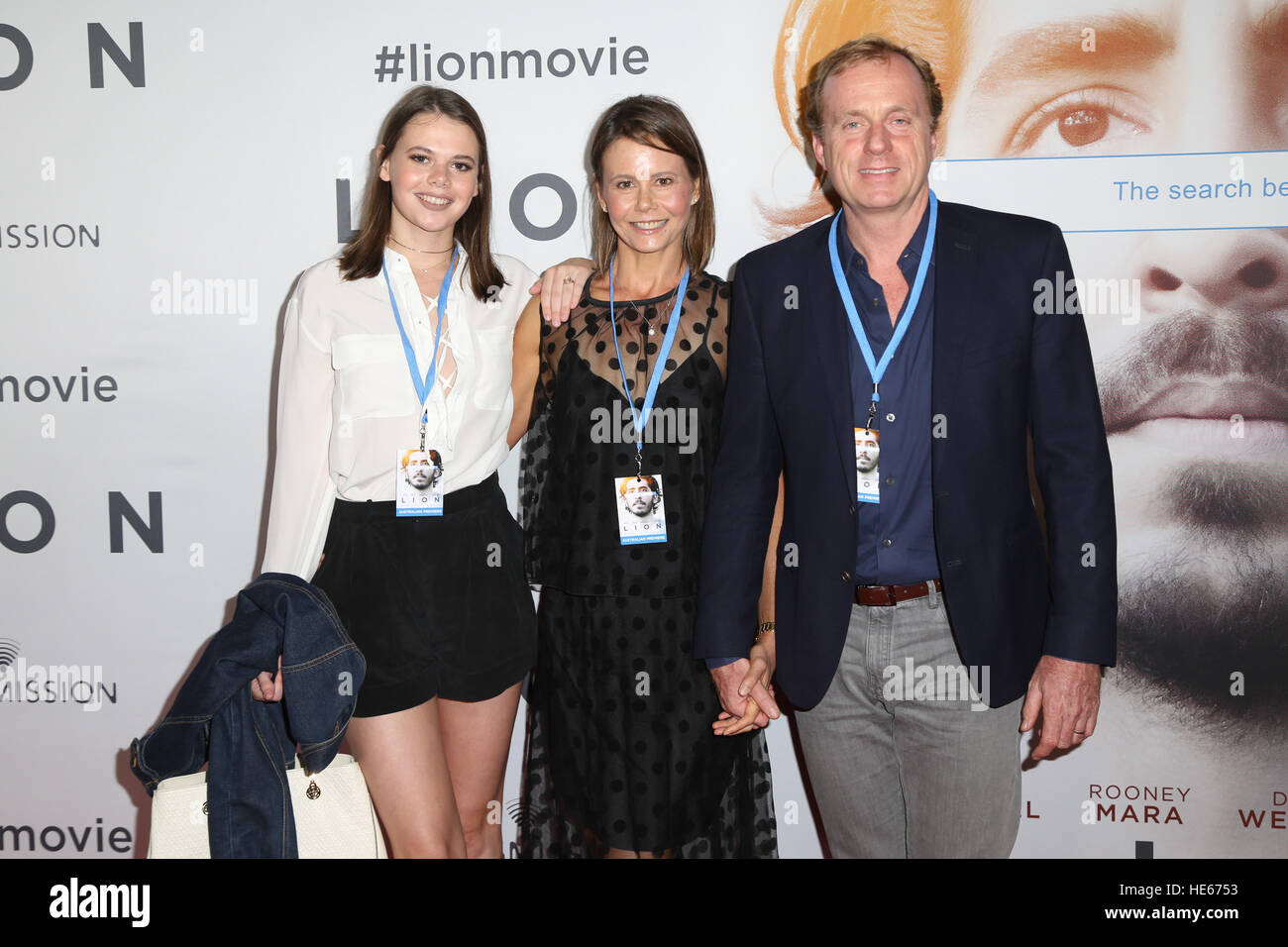 Sydney, Australia. 19 December 2016. Pictured: Antonia Kidman (c) with ...