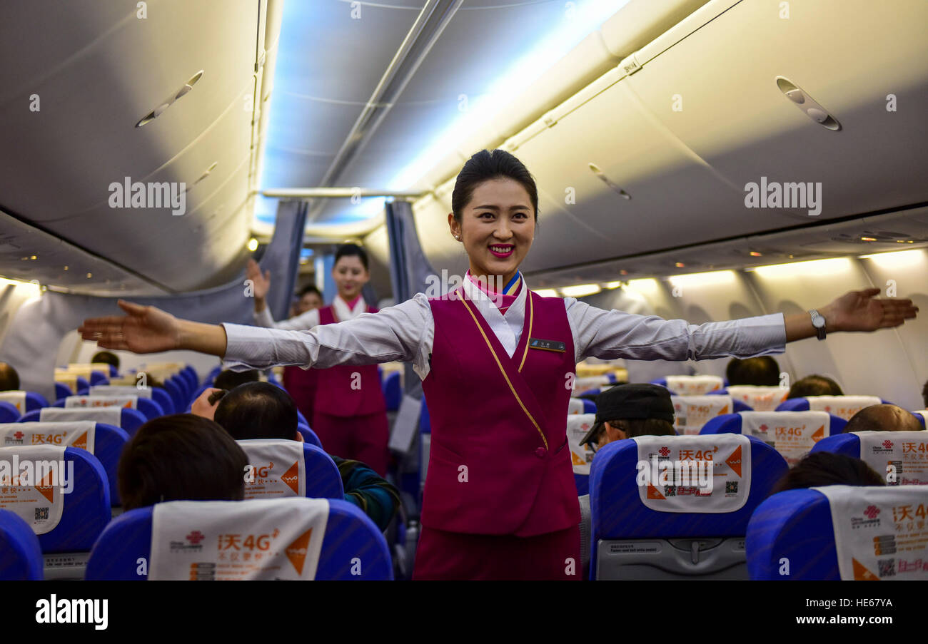 Flying instruction hi-res stock photography and images - Alamy