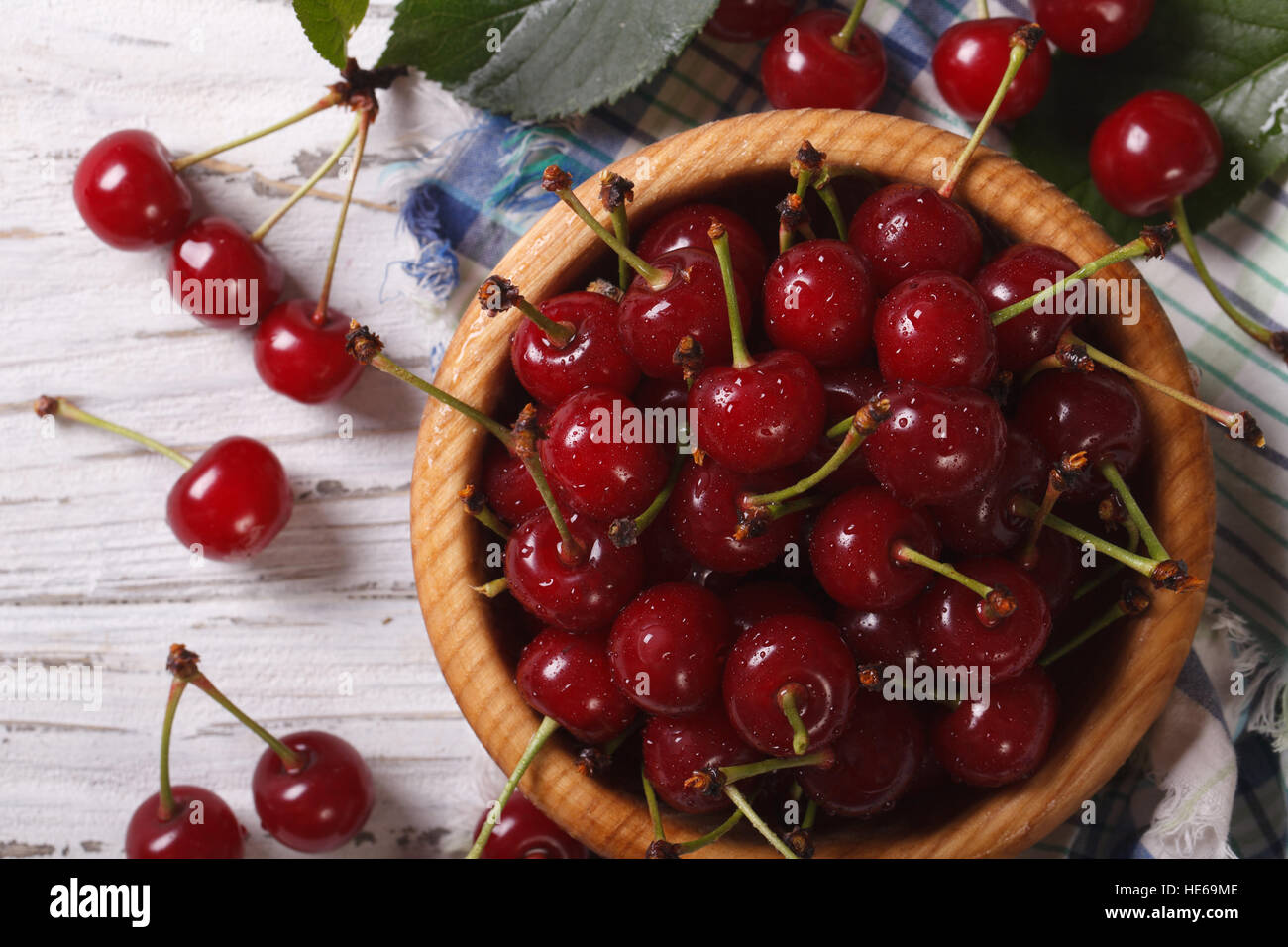 Horizontal food red eat green delicious hi-res stock photography and ...