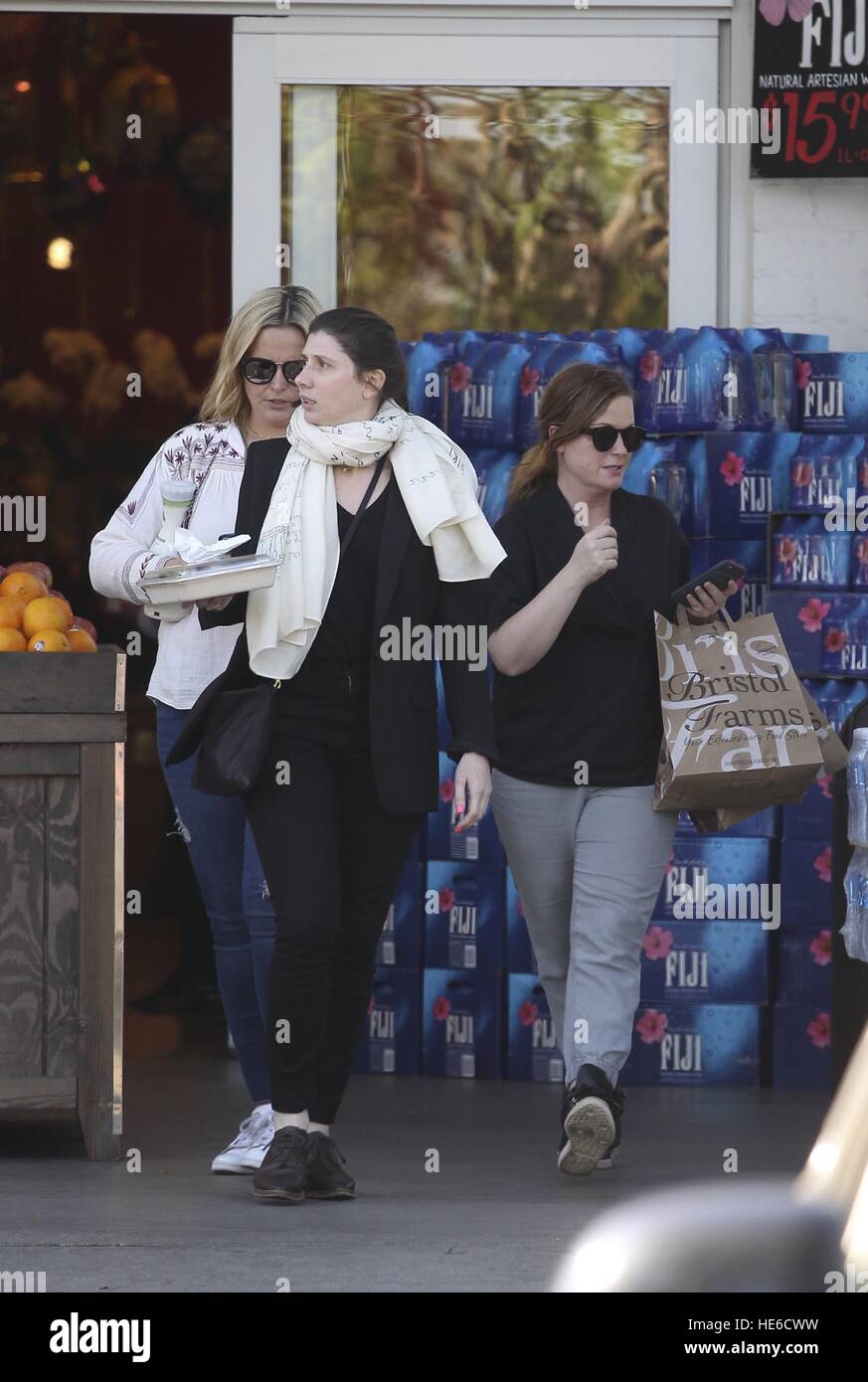 Amy Poehler shopping at Bristol Farms with friends in Beverly Hills ...