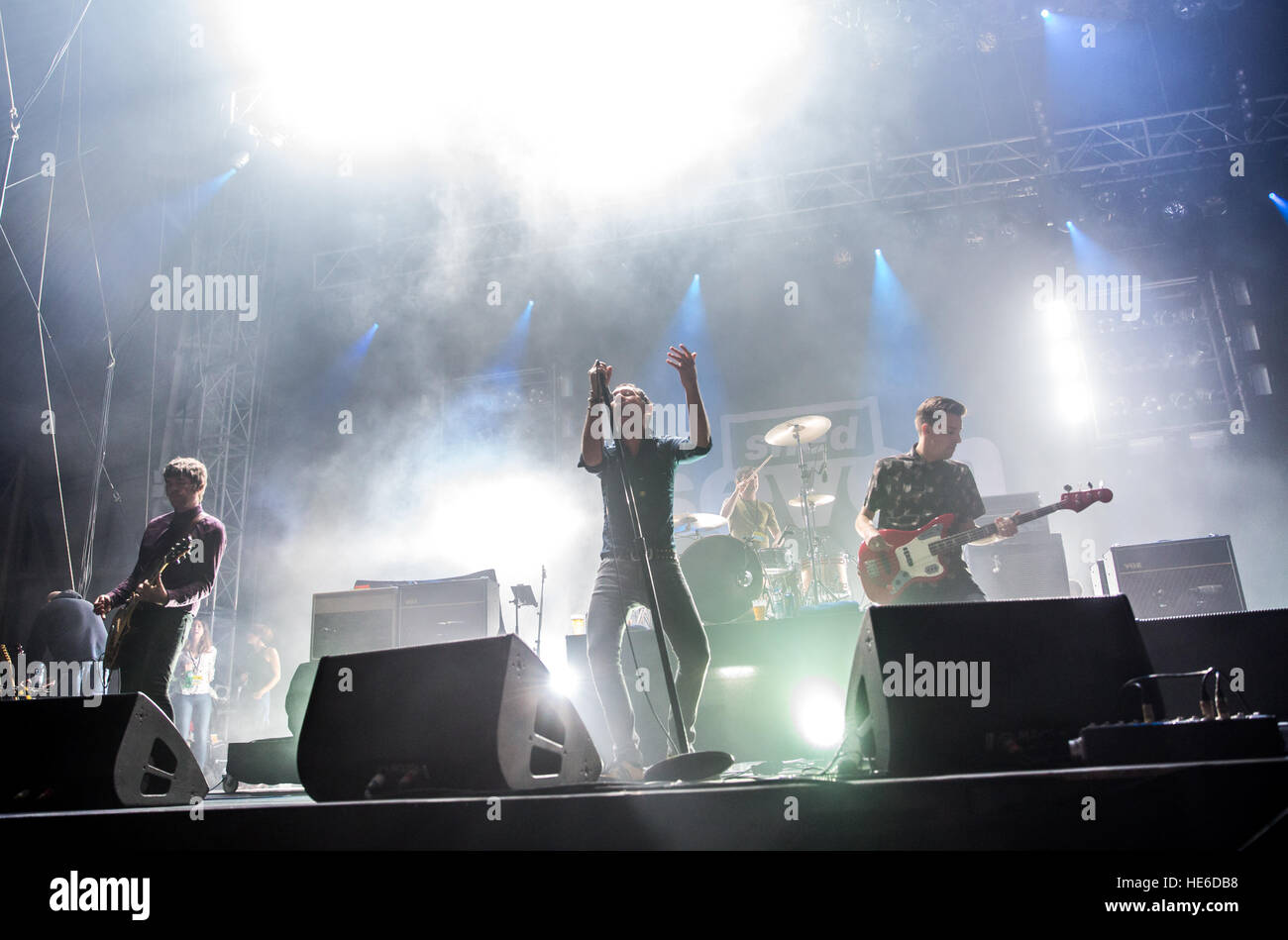 Shed seven band hi-res stock photography and images - Alamy