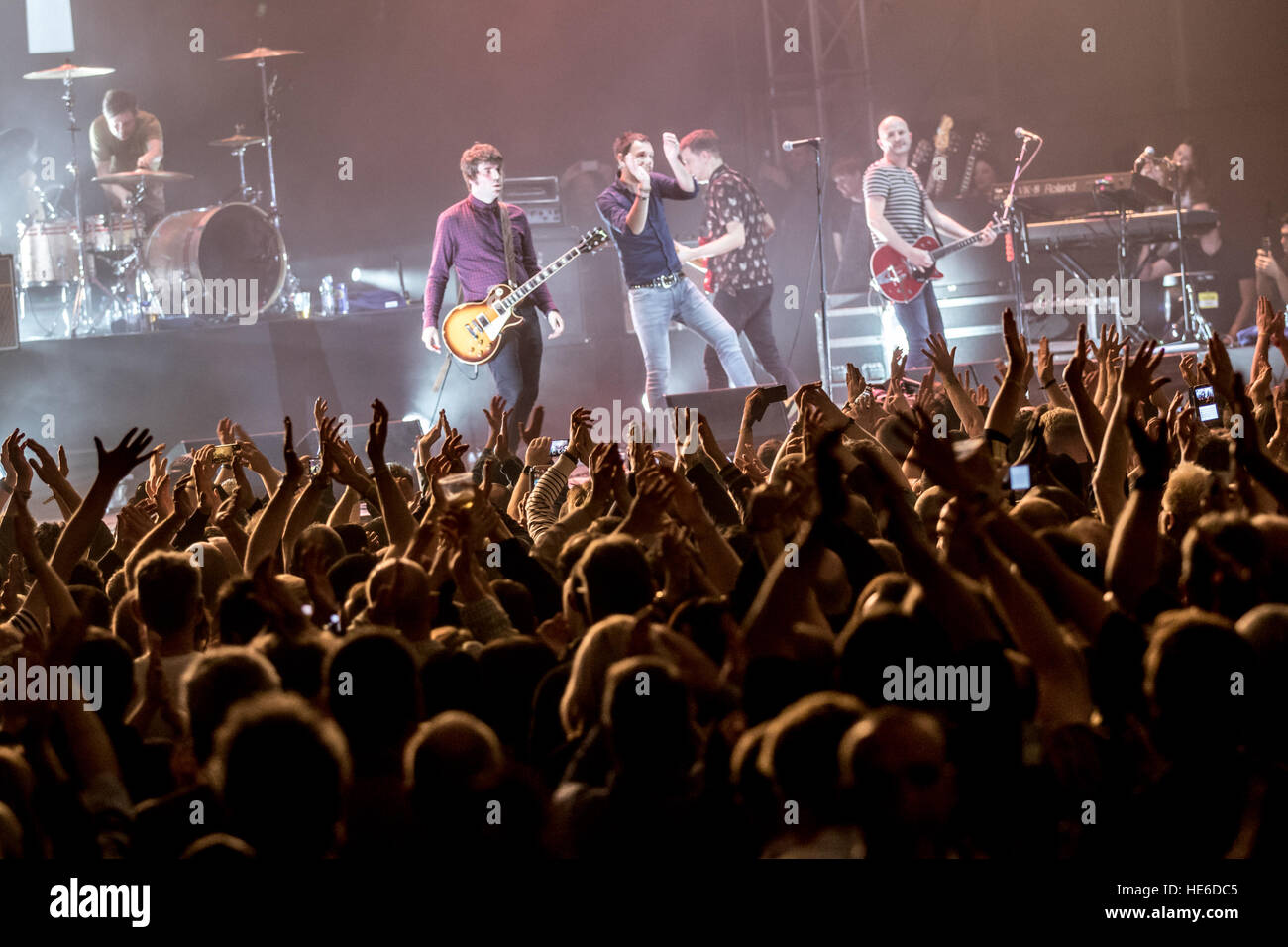 Shed Seven headlining Saturday at the Shiiine On Weekender 2016 ...