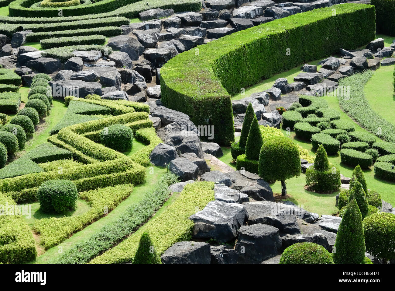 Garden path with topiary landscape Stock Photo - Alamy