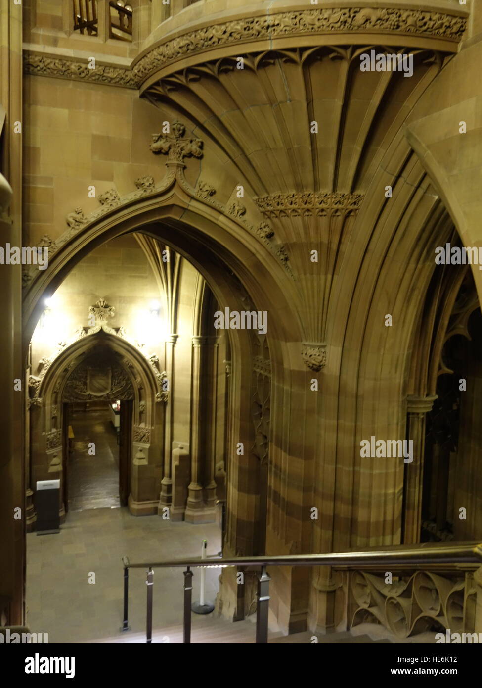 Gothic clustered columns hi-res stock photography and images - Alamy