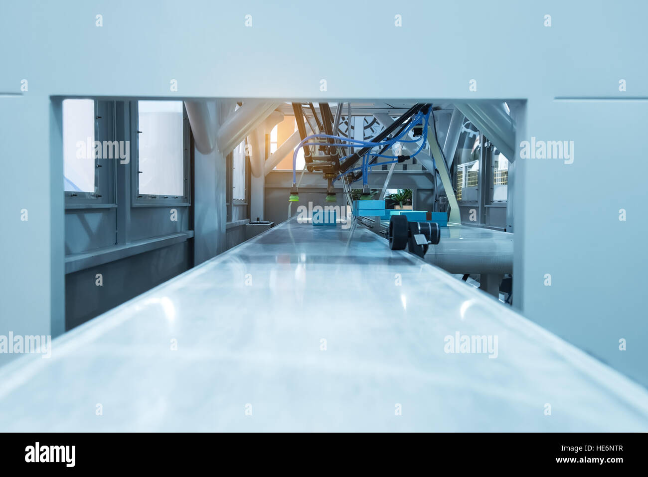 Conveyor Tracking Controler of robotic hand Stock Photo - Alamy