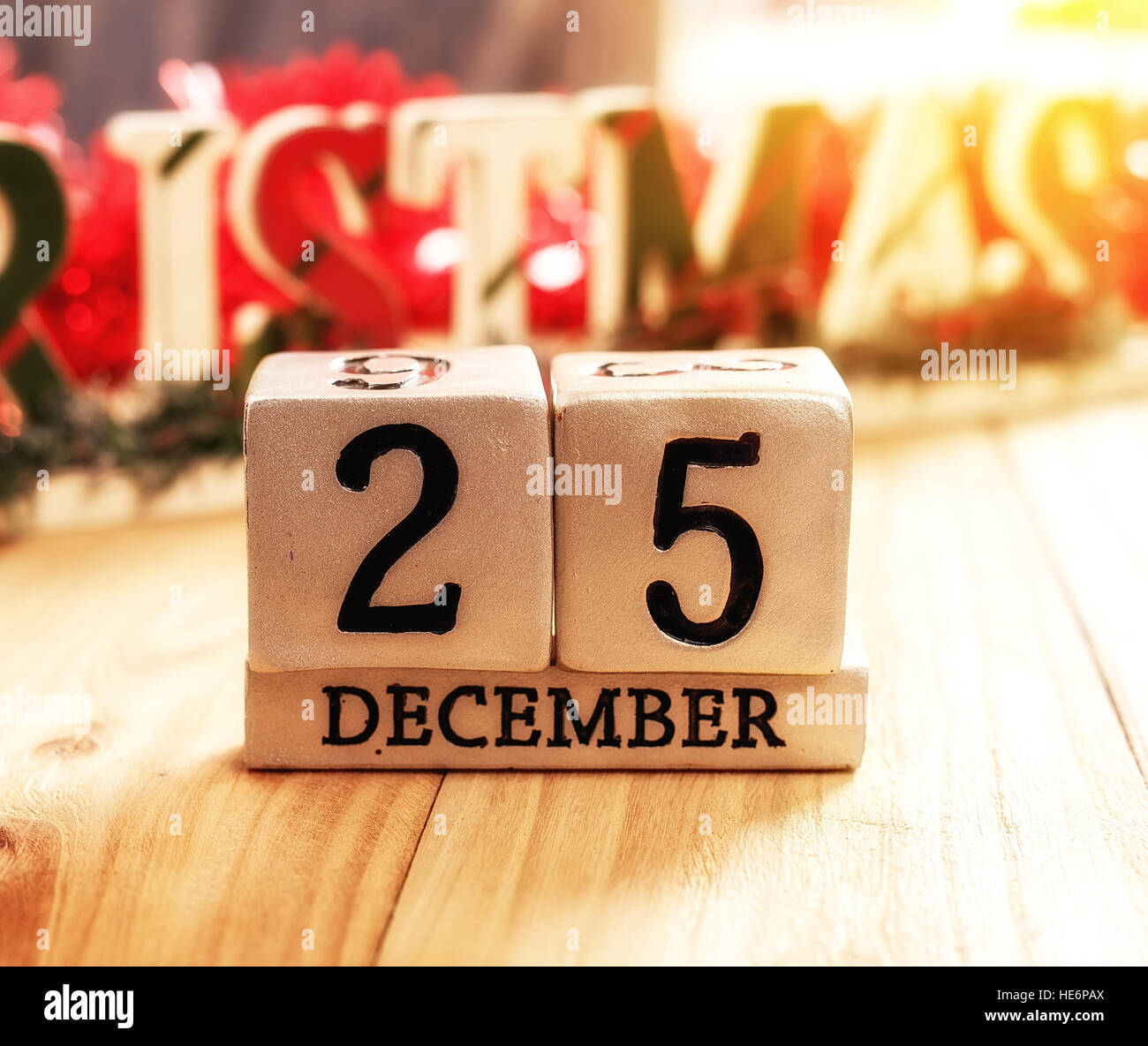 calendar set on the 25 of December on wooden background Stock Photo - Alamy