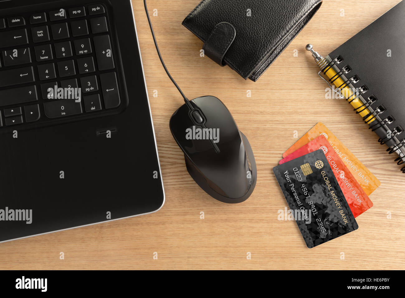 Bank payments online shopping hi-res stock photography and images - Alamy