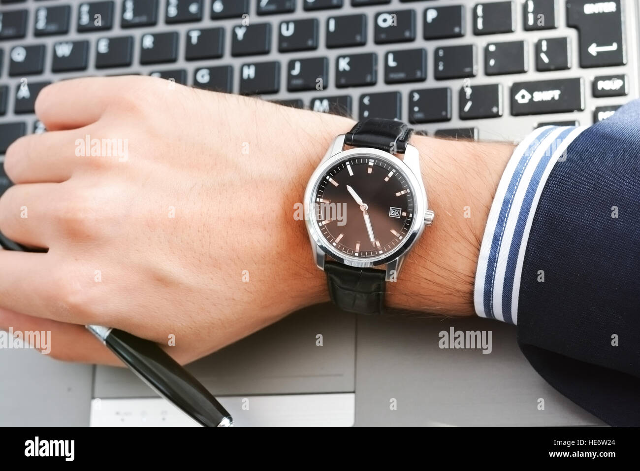 Meetings businessman hi-res stock photography and images - Alamy