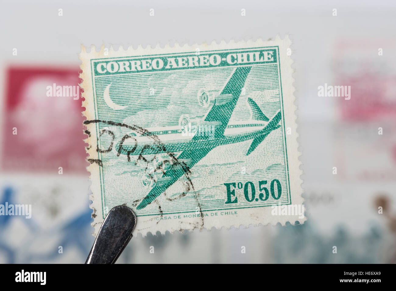 Postage stamp chile hi-res stock photography and images - Alamy