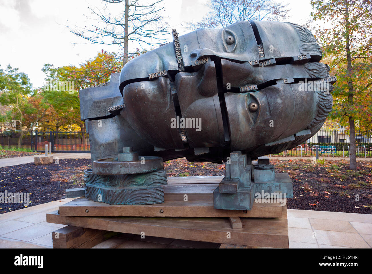 Head of Invention by Eduardo Paolozzi, Design Museum, London Stock ...