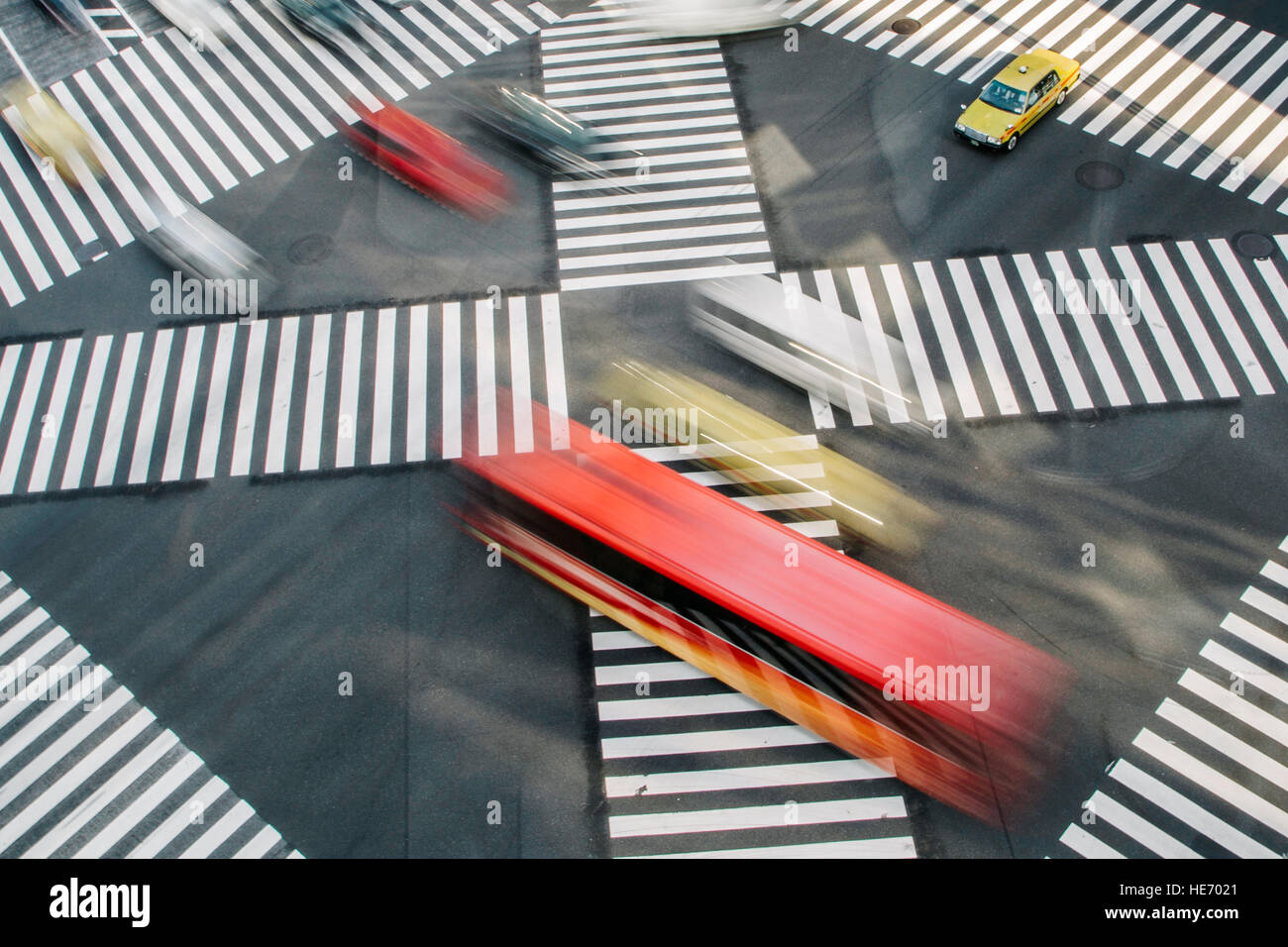 Tokyo crossroad hi-res stock photography and images - Alamy