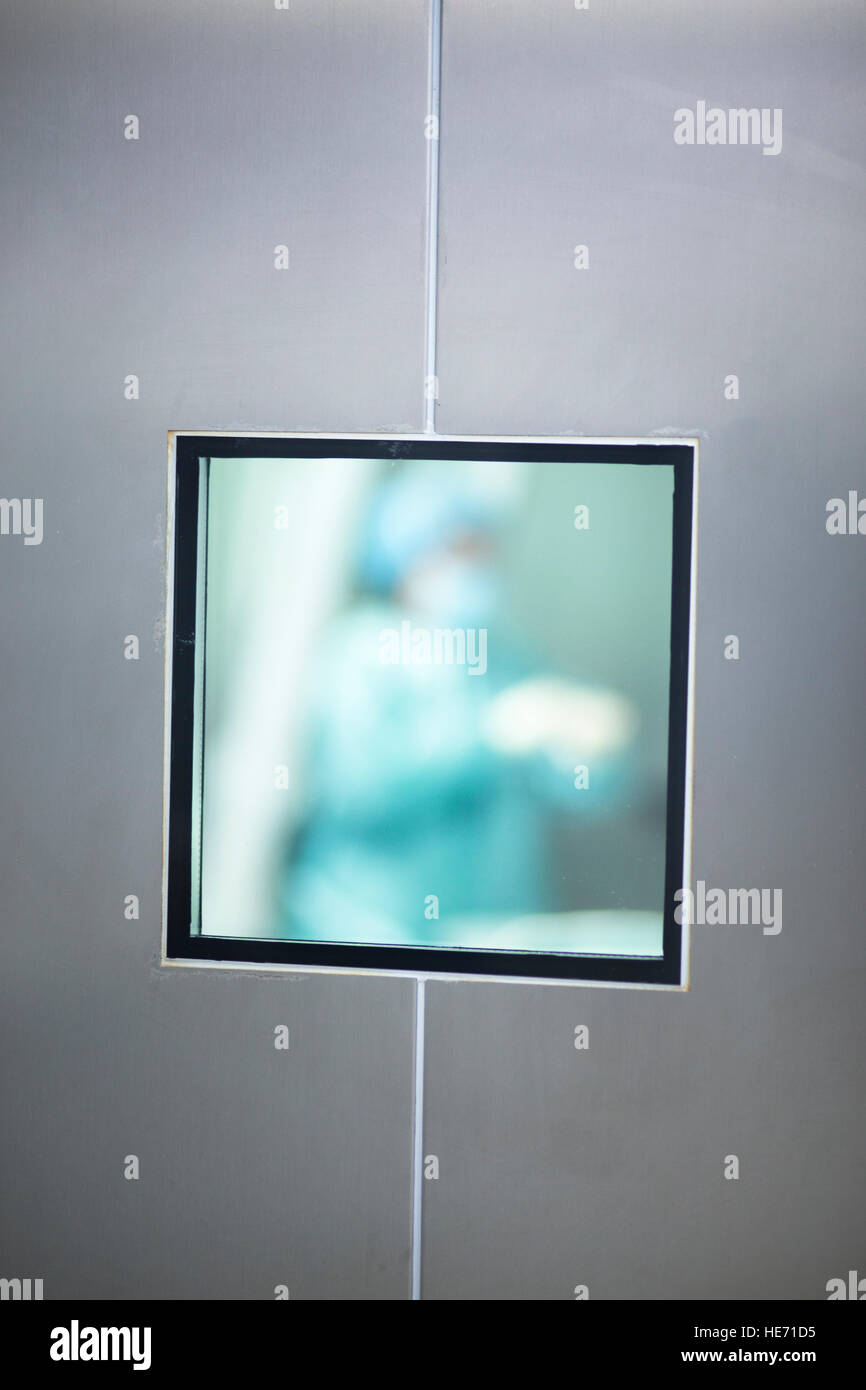 Operating theater emergency room surgery door in hospital Stock Photo ...