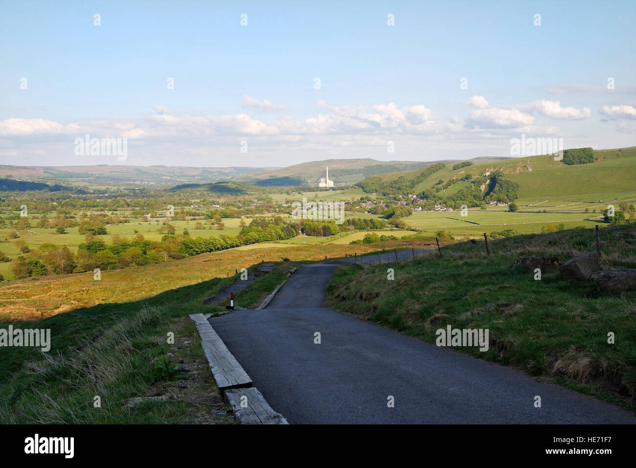 Road subsidence hi-res stock photography and images - Alamy