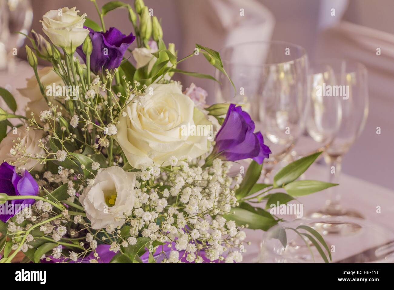 High class wedding hi-res stock photography and images - Alamy