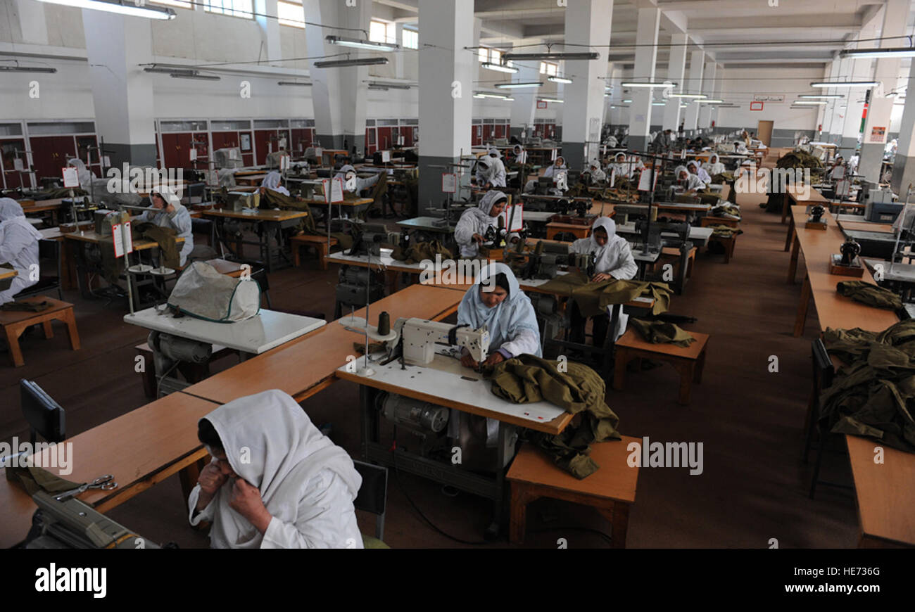 Military garment production hi-res stock photography and images - Alamy