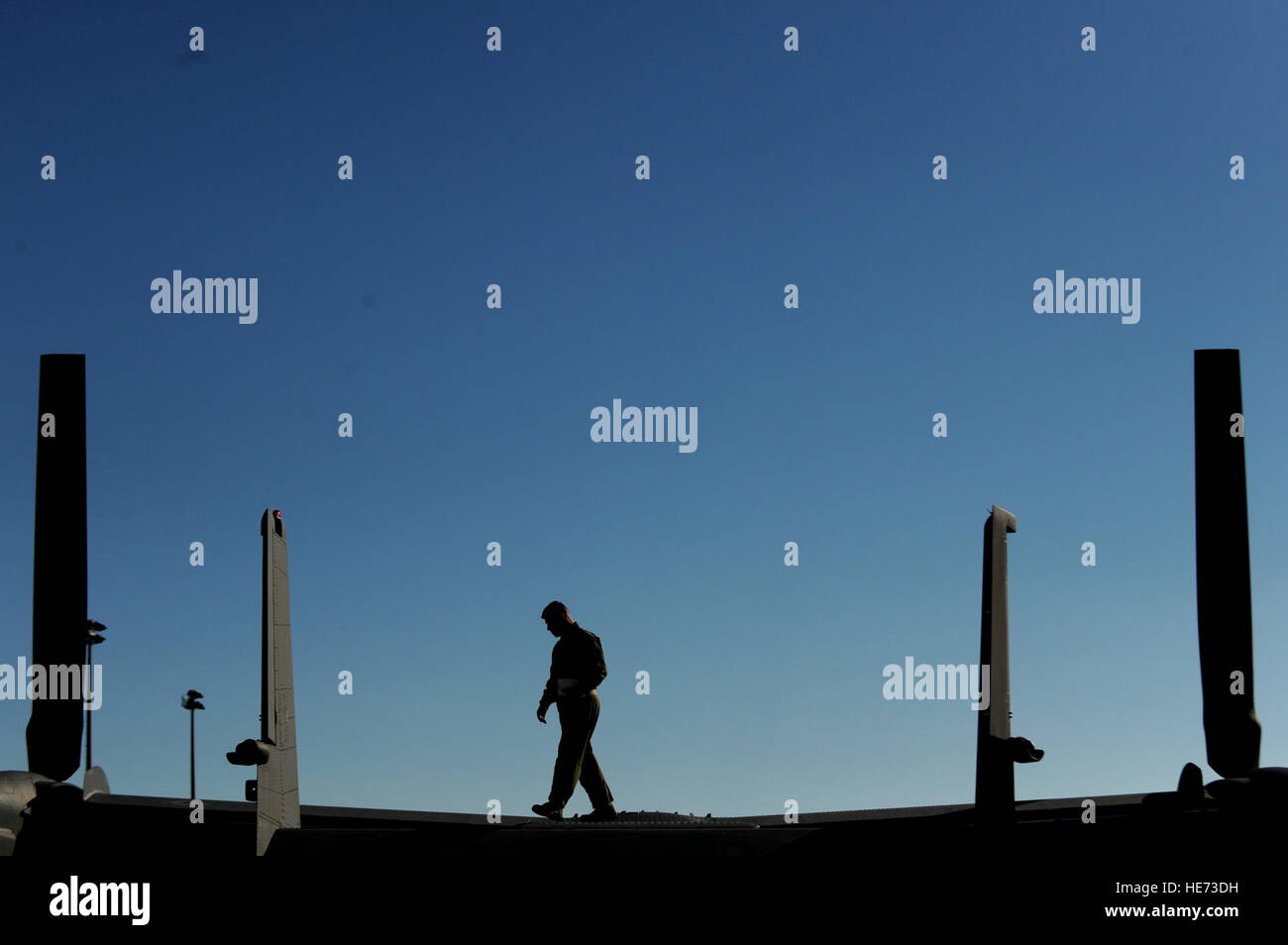 CV-22 Osprey Flight Engineers SSgt. Eric Wiggins from the 8th Special ...