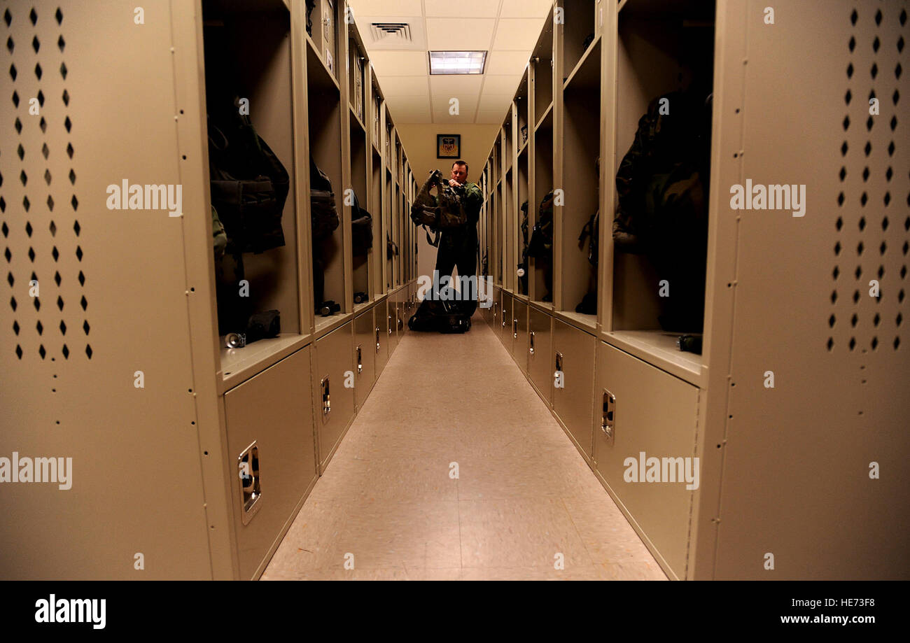 CV-22 Osprey Flight Engineer MSgt. Erik Davis from the 8th Special ...
