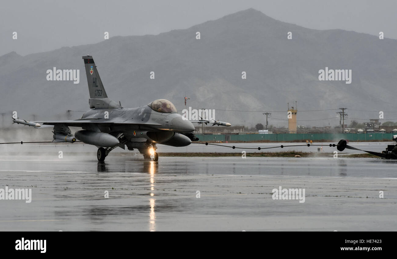 Expeditionary runway hi-res stock photography and images - Alamy