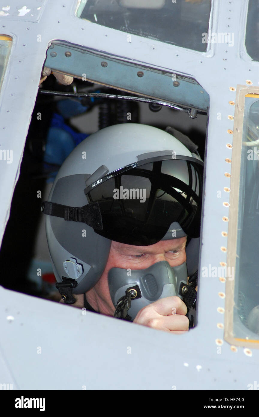 Col. Gary Goldstone, 386th Expeditionary Operations Group commander ...