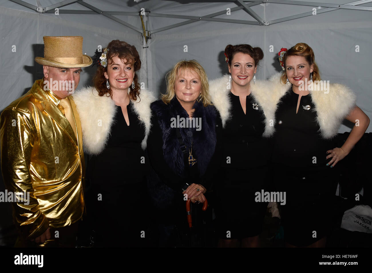 Jennifer Saunders switches on the Marylebone High Street Christmas ...