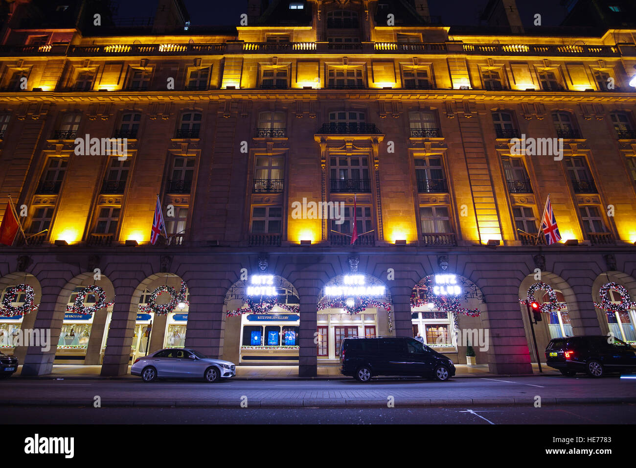The ritz hotel london christmas hi-res stock photography and images - Alamy